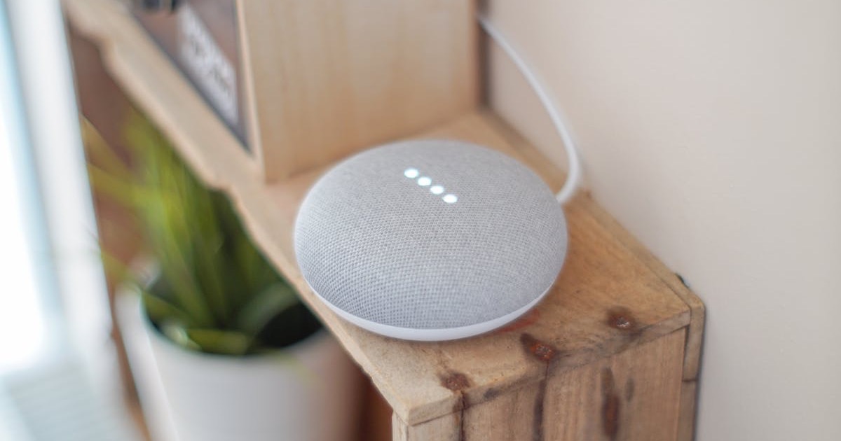 Alexa vs Google Home vs Apple HomeKit: Which Ecosystem? | HomeHub