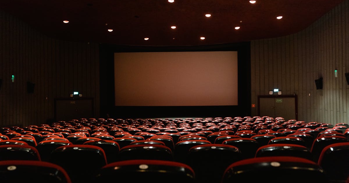 Best Projectors for Home Cinema in 2026 UK | HomeHub